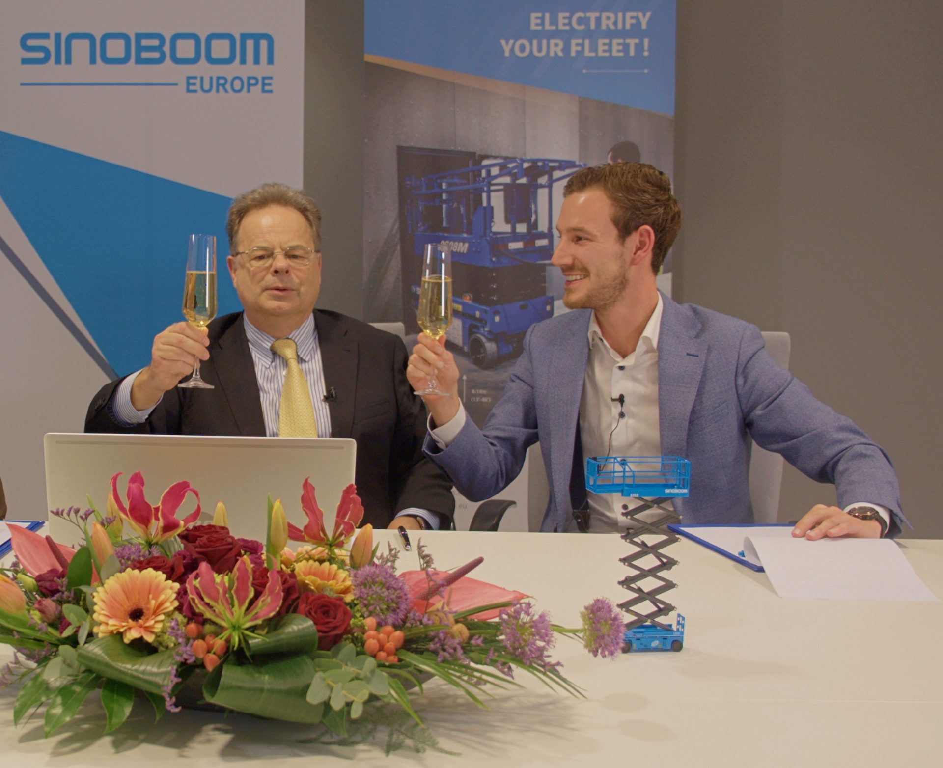 Sinoboom BV to develop telematics with Trackunit - Lift and Hoist ...